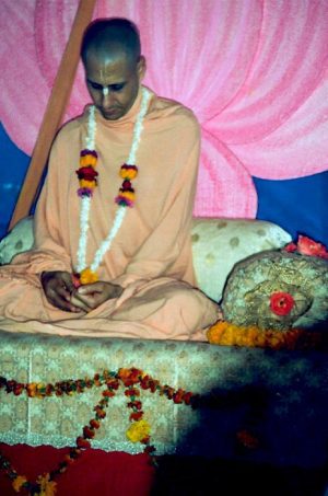Radhanath Swami’s Vyas Puja Pictures – Radhanath Swami Photos
